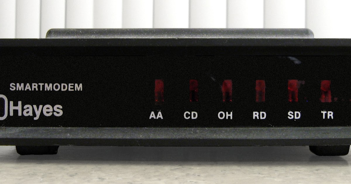Retromobe - retro mobile phones and other gadgets: Hayes Smartmodem (1981)