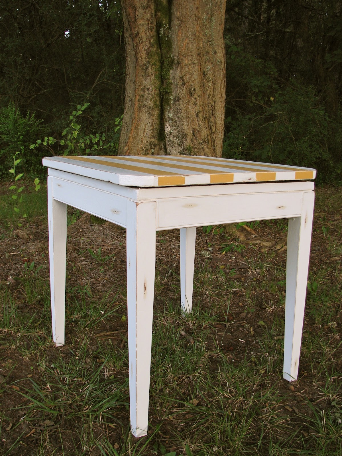 The Jacksons' Journey: Furniture Makeover :: My Striped Side Table