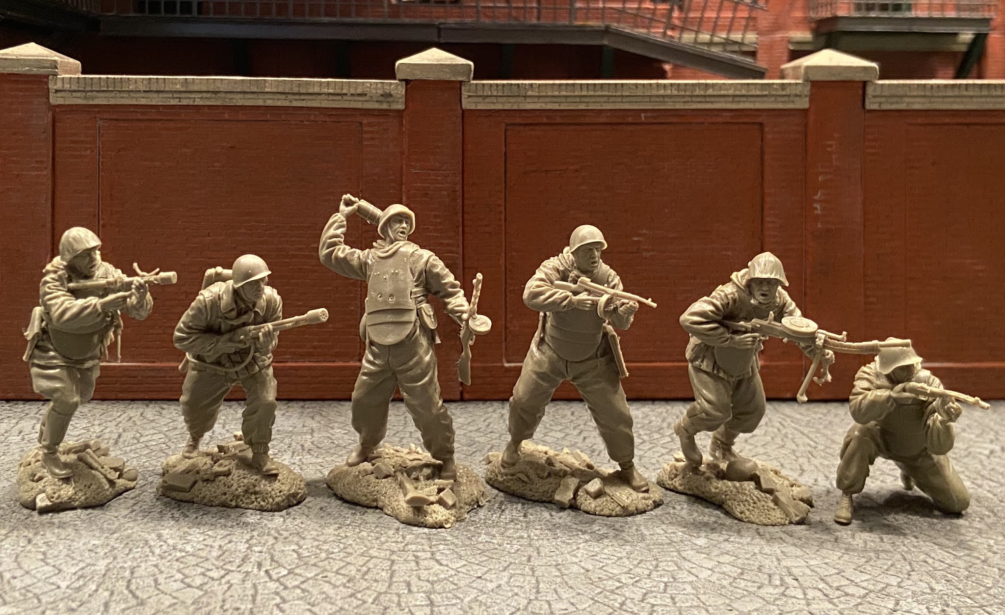 WWII Plastic Toy Soldiers: Introducing the Soviet Assault Engineers