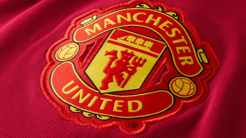 La evolución histórica del escudo del Manchester United ~ ENGLAND CALLING