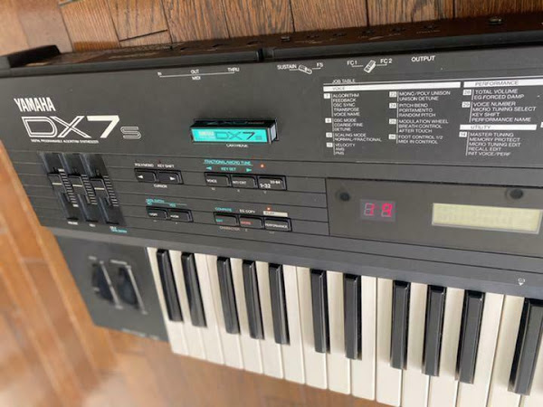 MATRIXSYNTH: Yamaha DX7s Digital Programmable Algorithm Synthesizer w ...