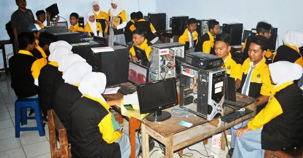 Program Keahlian Teknik Jaringan Komputer dan Telekomunikasi (TJKT ...