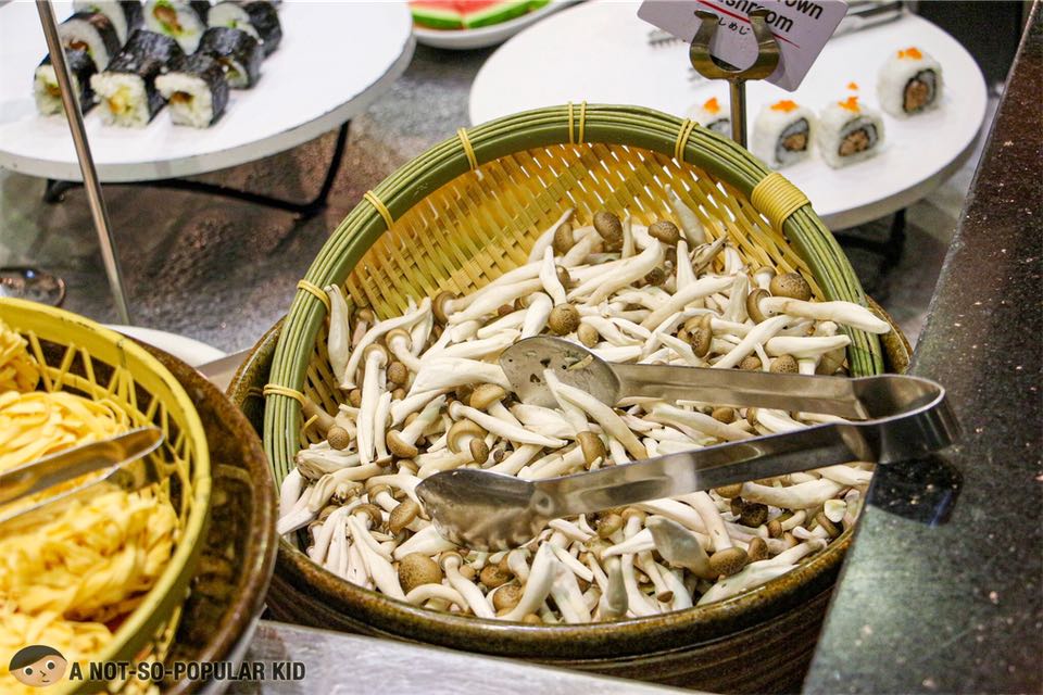 Shaburi's Unlimited Japanese Hotpot for P699 Only - A Not-So-Popular ...