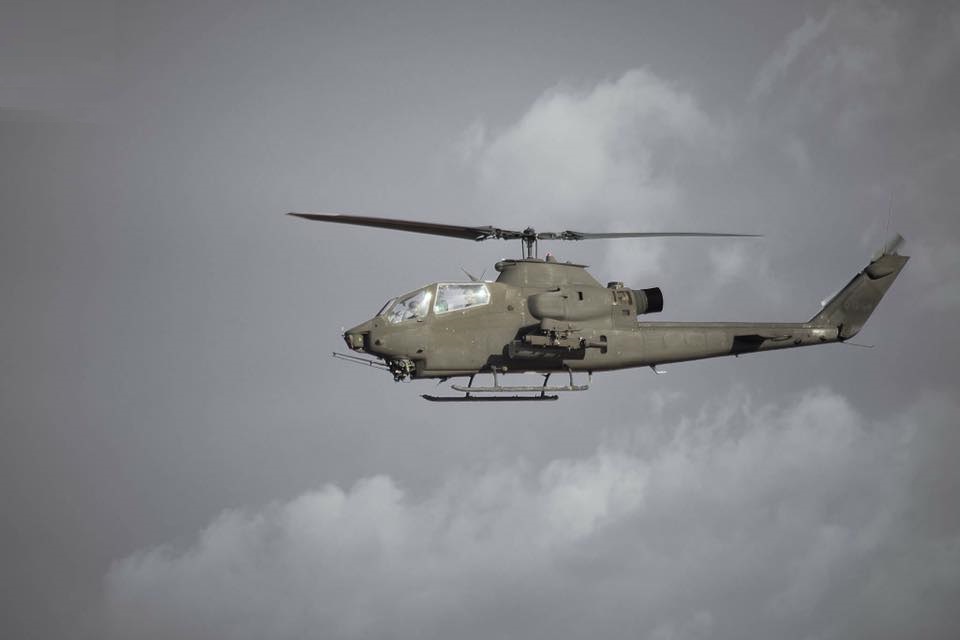 THAIDEFENSE-NEWS: ประมวลภาพ AH-1F Cobra และ AS550 C3 Fennec