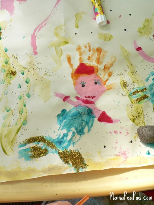 Mama Pea Pod: {Mermaid Handprint Painting Outdoors}