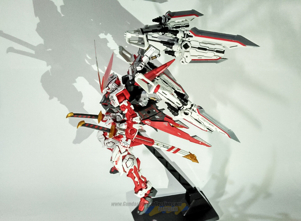 Custom Build: MG 1/100 Ultimate Astray Red Dragon