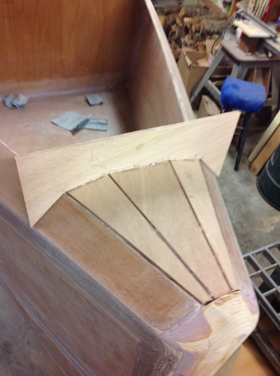 Dean's Shilshole 27: Bow Splash...