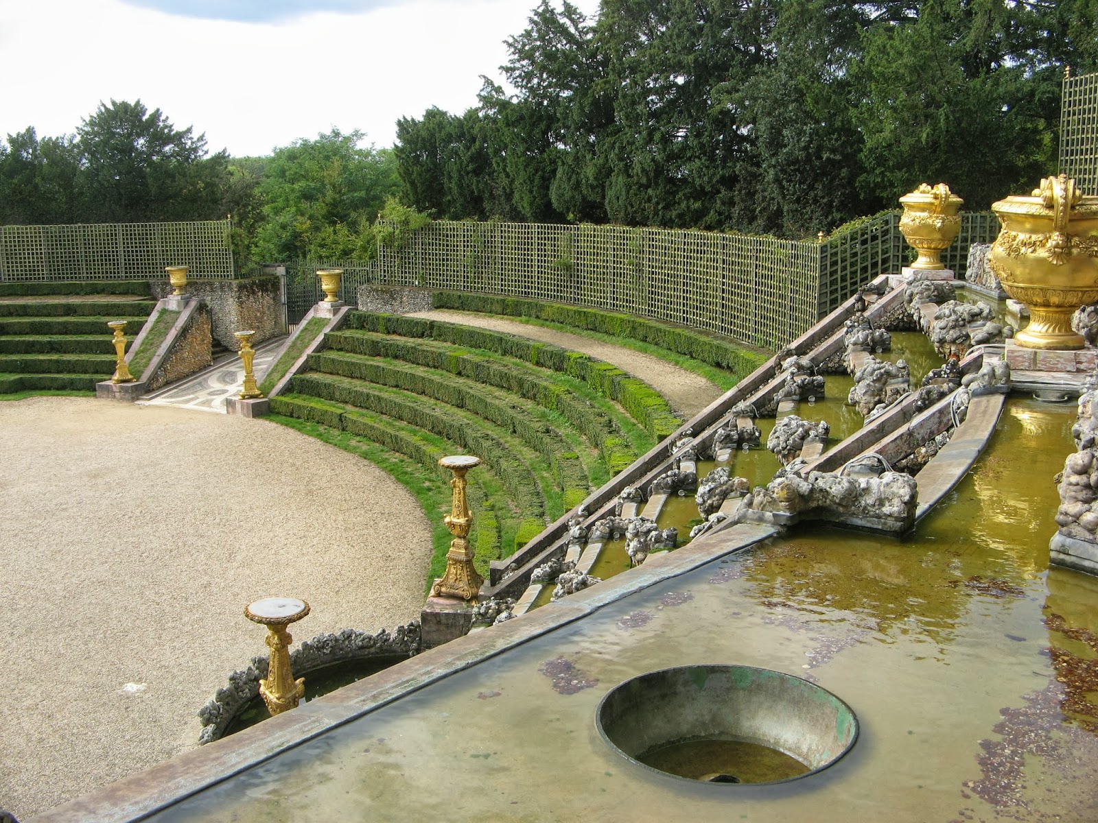 Château de Versailles: SALLE DE BAL : UNIQUE