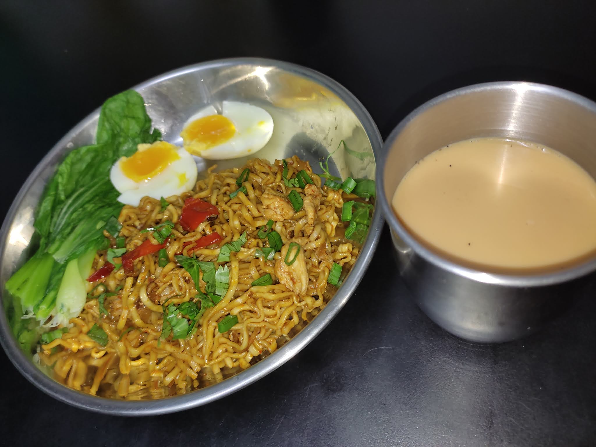 namakucella: MEE TELUR GORENG vs TELUR REBUS