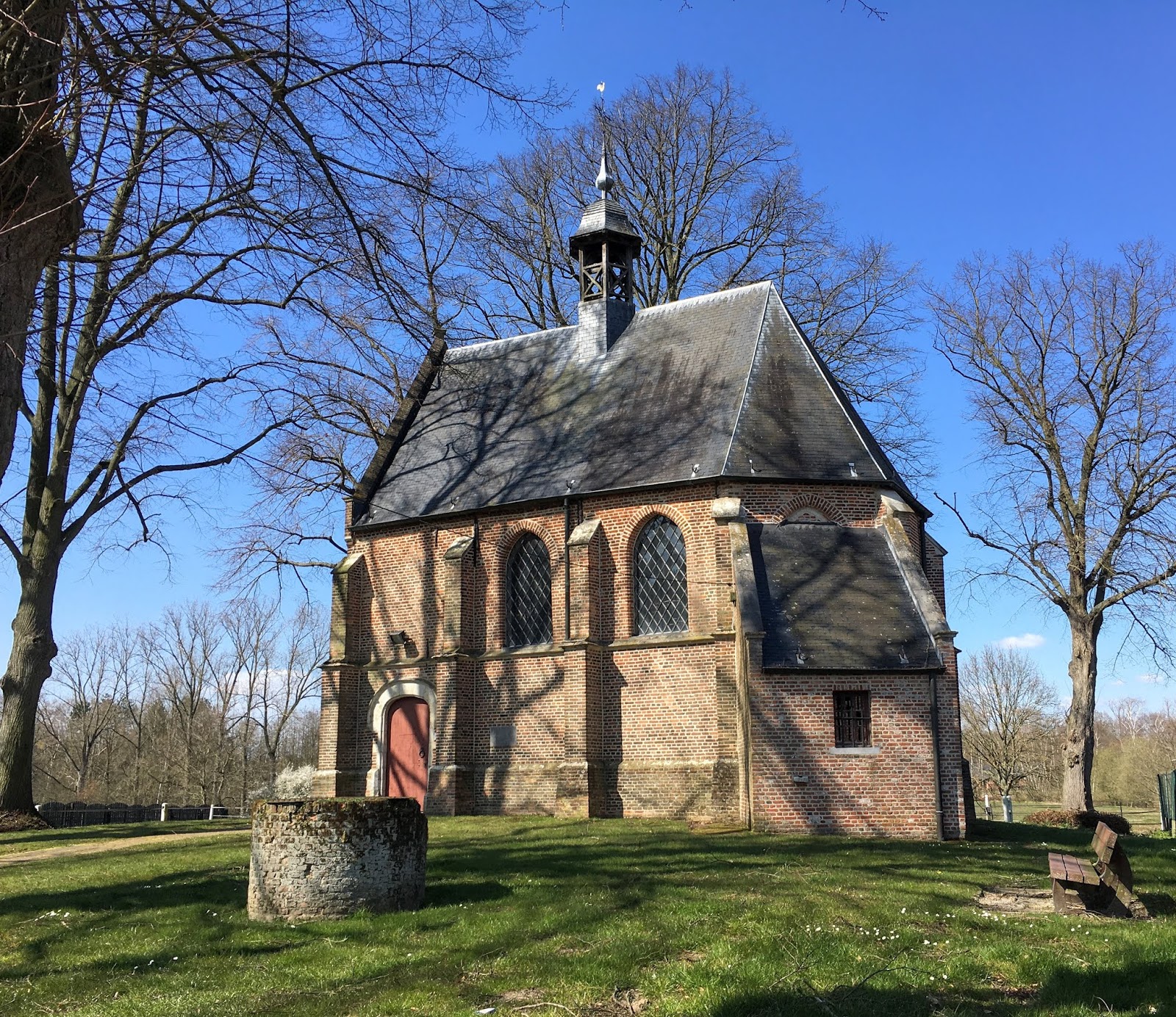 TOUR DE FRANS: April 2020