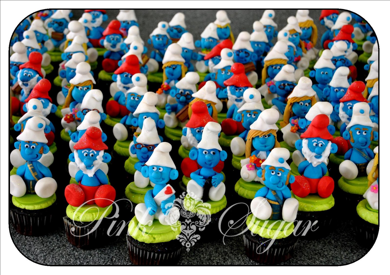 Pink Sugar: 250 Smurf Cupcakes for the Premier at Shelly Center...