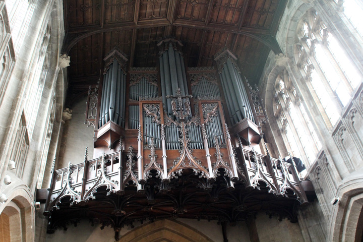 London 813 Morgue: Medieval Period