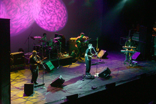 ABBEY ROAD: LA BANDA DE TED LEONARD: ENCHANT