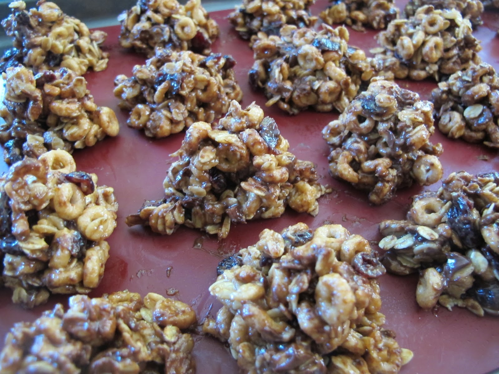 Adventures of a Wayfarer: Cheerios Maple Syrup Balls