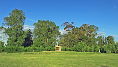 Willowbrook Park: The Gardens