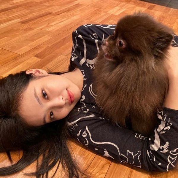 BLACKPINK Jennie 與毛孩 Kai, Kuma