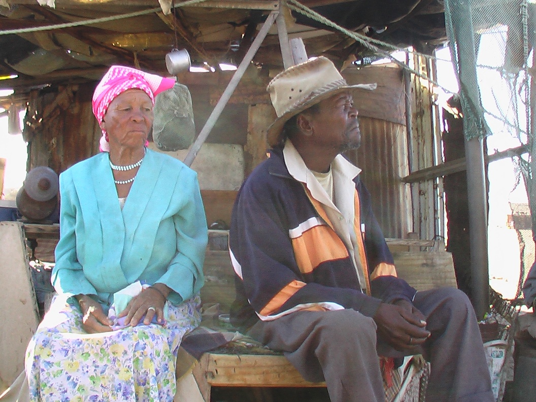 Icono ADN Spain 08: Indígenas....... Etnias Bantúes ......