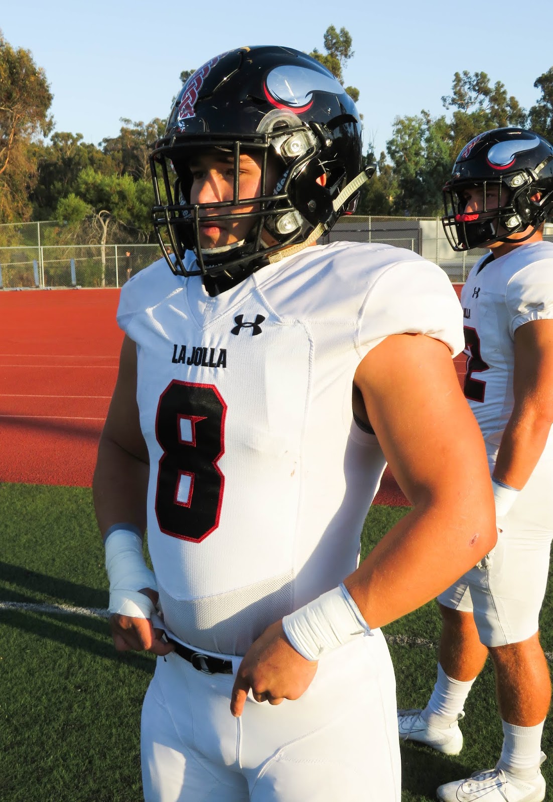 The Pipeline: LJ FB: Midseason awards