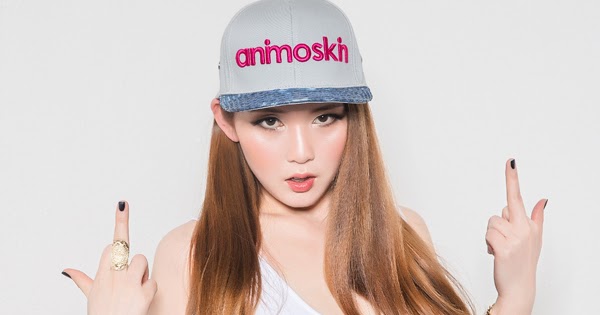 IDOL + DB: 애쉬비 (Ash-B) 4 pics