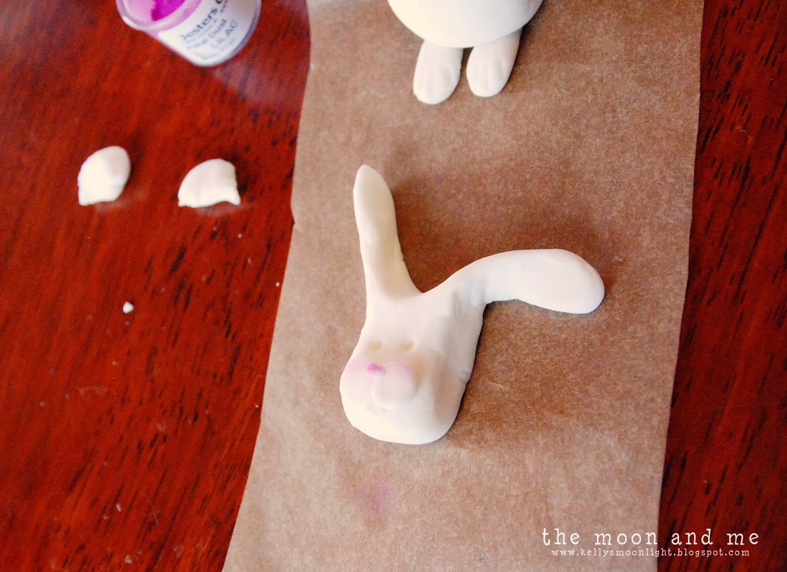 The Moon and Me: How To Make A Fondant Bunny
