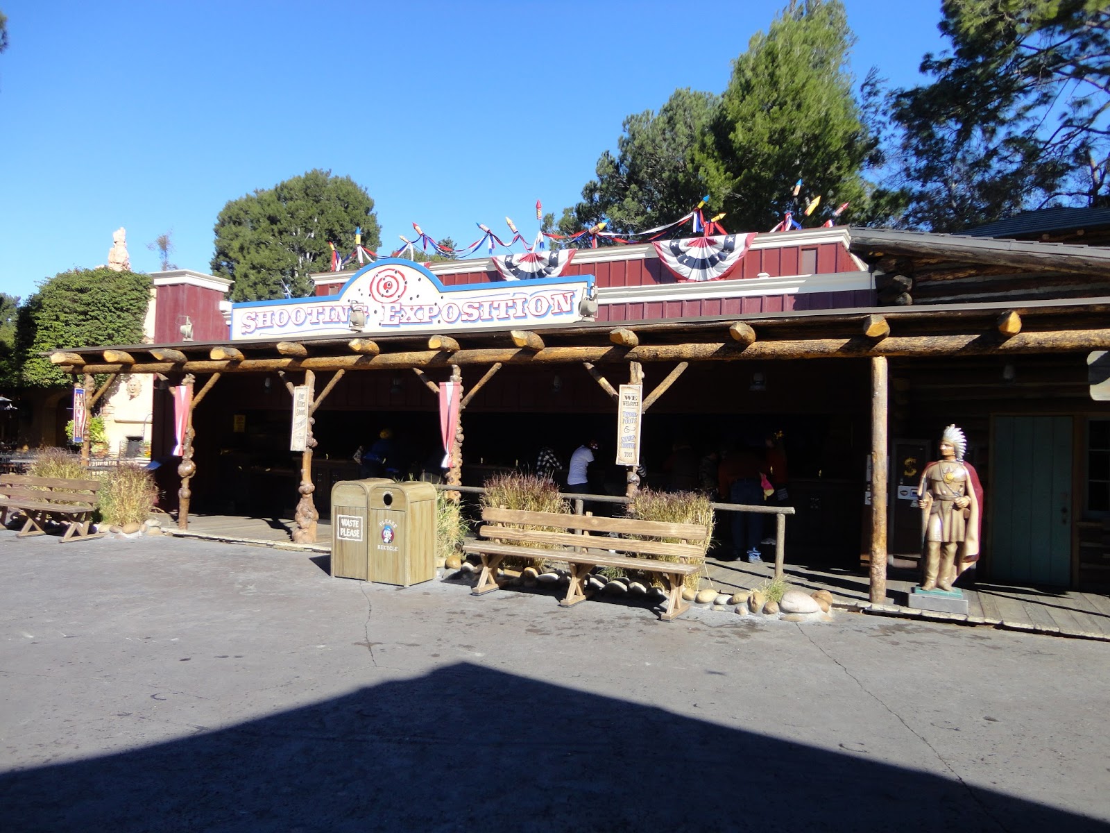 Disneyland: Frontierland Gun Arcade