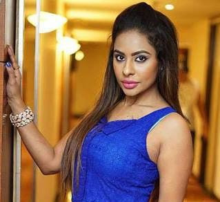 Sri Reddy Family Husband Son Daughter Father Mother Age Height ...