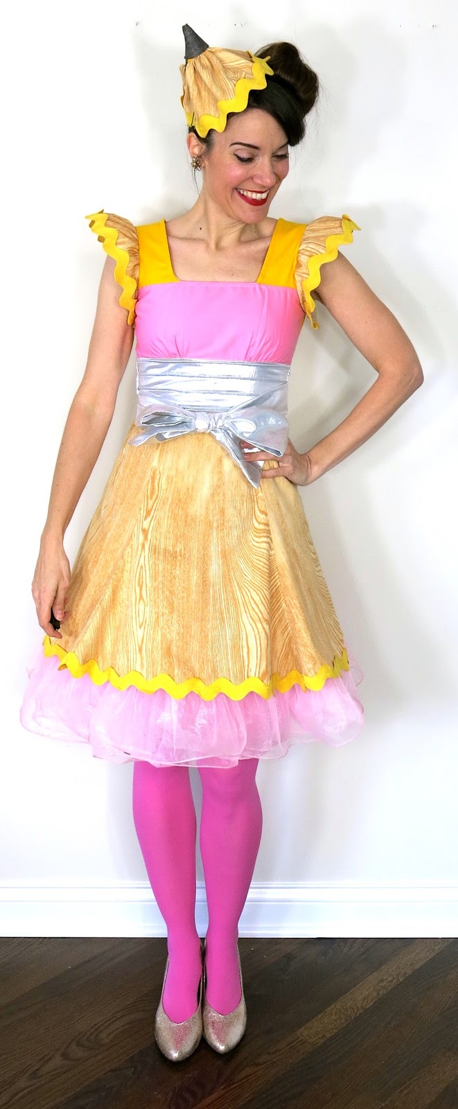 Cassie Stephens: DIY: Pencil Inspired Dress Cassie Stephens: DIY: Pencil Inspired Dress