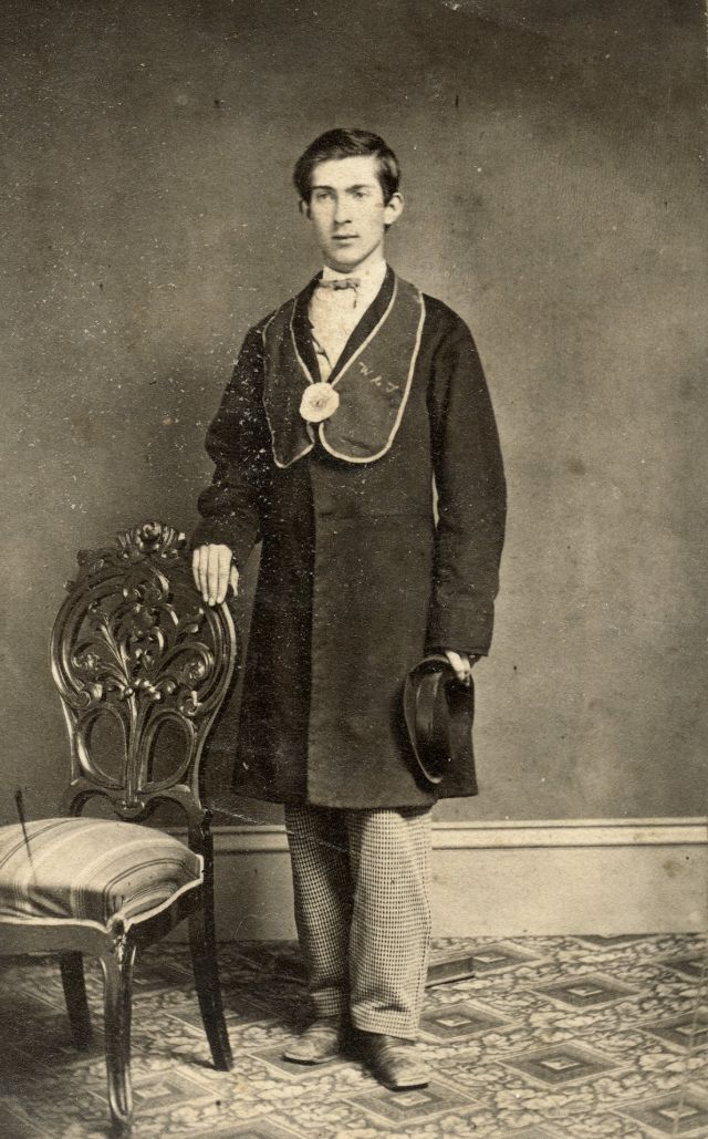 45 Amazing Visiting Cards Capture Portraits of American Men During the ...