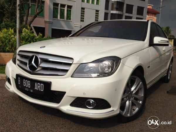 Mercy C200 Avg 2012 White Metallic - Mercy Bekas - Barang Second Tapi Bagus