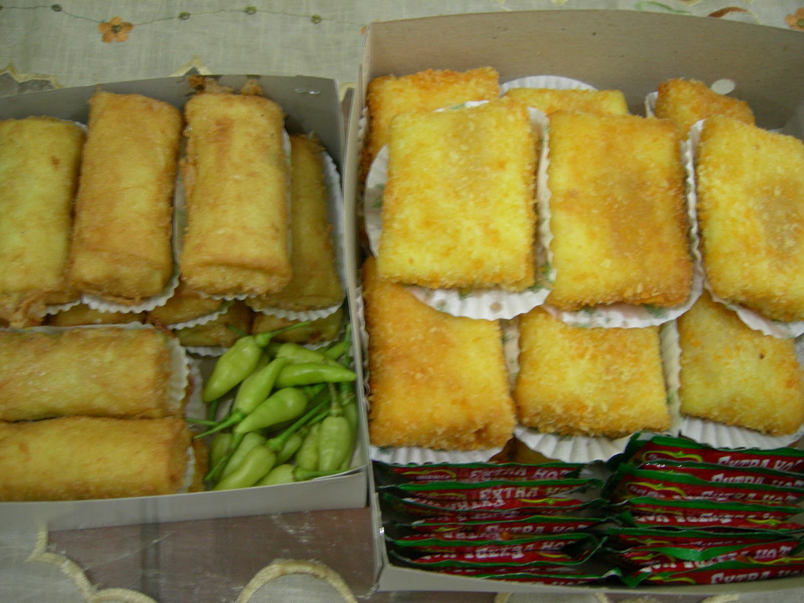 Kuenya-Najmina.com: Tumpukan Pesanan Snack