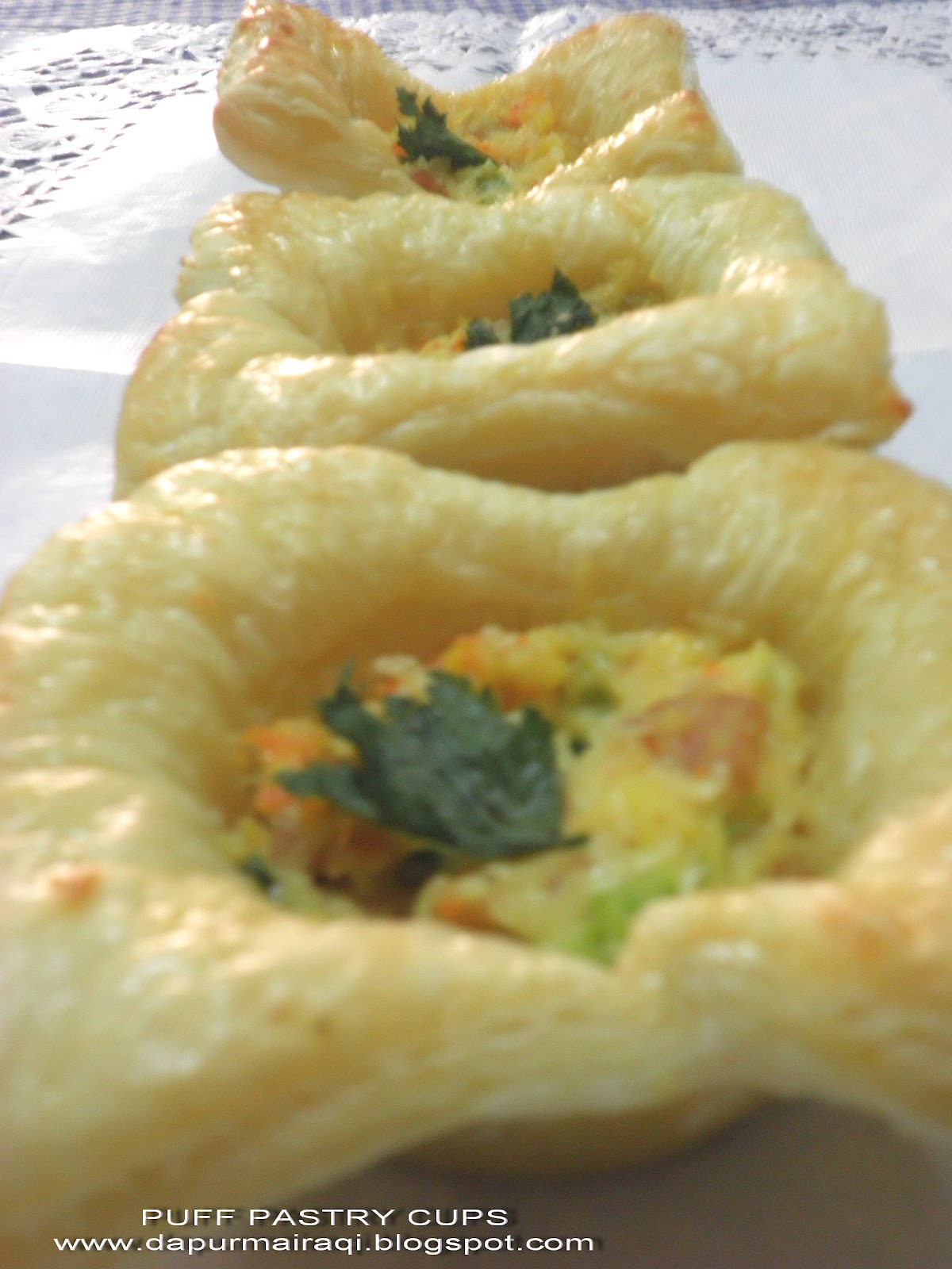 dapur MairaQi: Puff Pastry In Cups Filled With Egg And Sosis