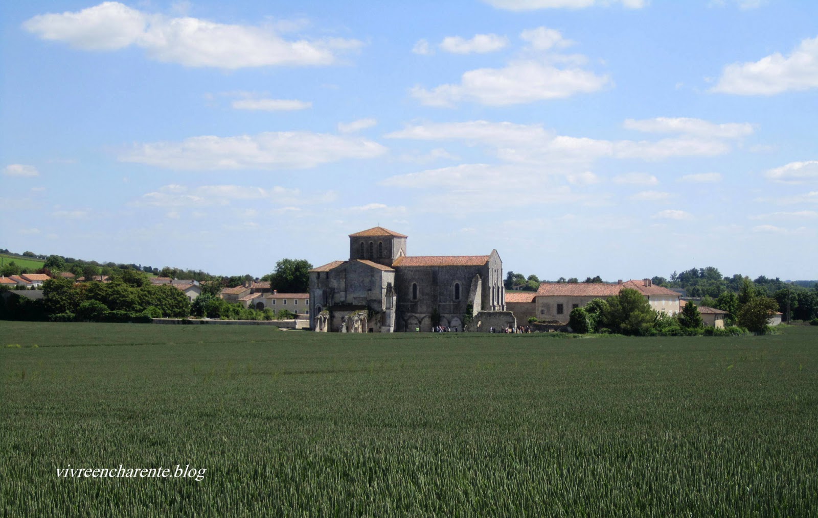 VivreEnCharente.blogspot.com: Rando de Marcillac-Lanville - Charente