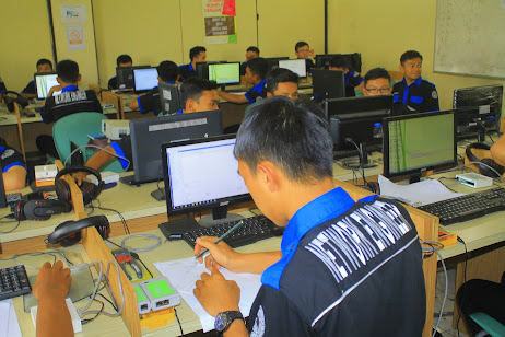 MENGENAL JURUSAN TJKT (TEKNIK JARINGAN KOMPUTER DAN TELEKOMUNIKASI ...