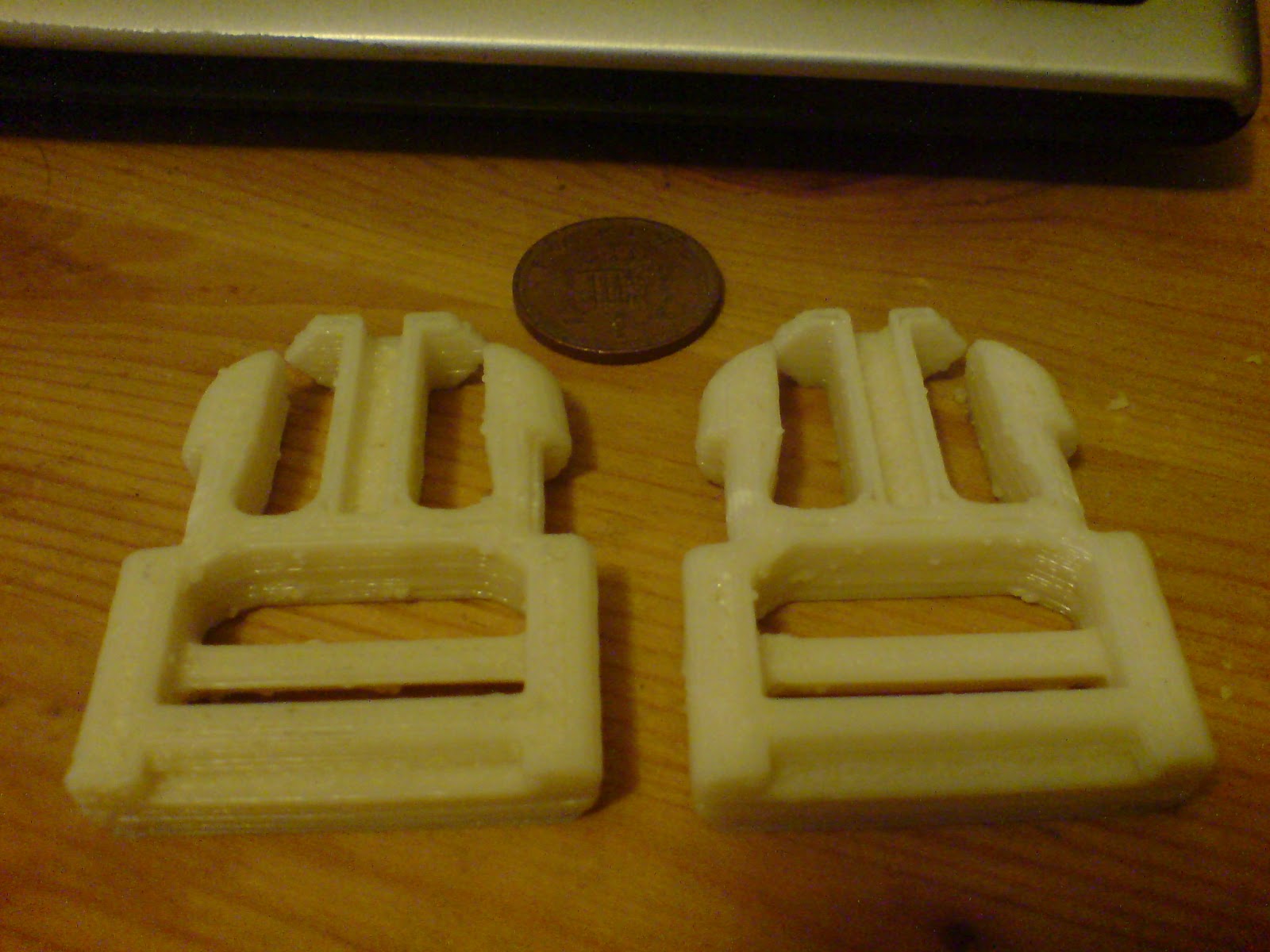 Engineering Our Freedom: Replacing Small Parts by Rapid-Prototyping