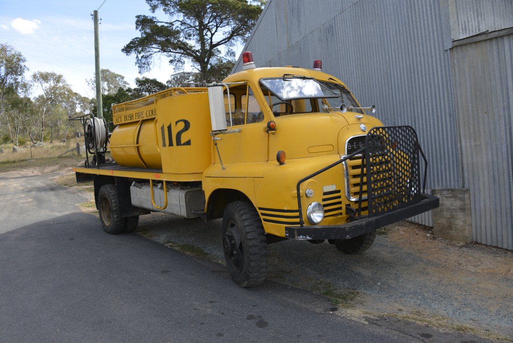 ACT Rural Fire Service Events: Historic Bedford Tanker on Display at ...