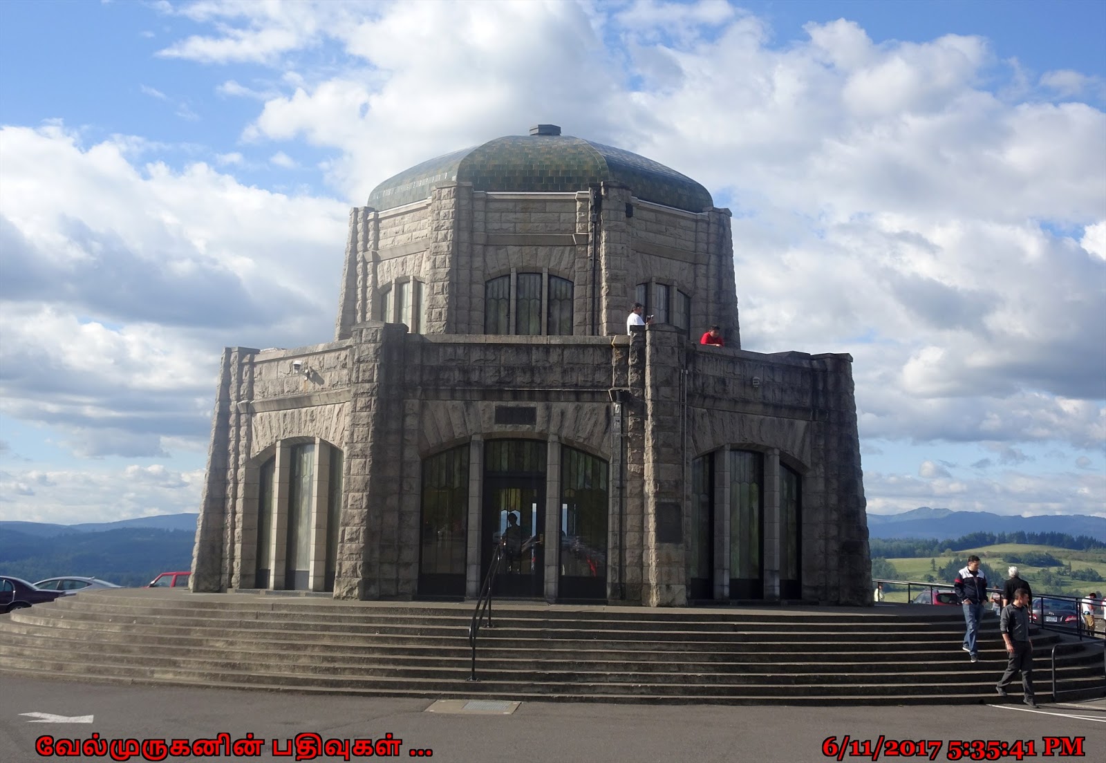 Crown Point Vista House Oregon - Exploring My Life
