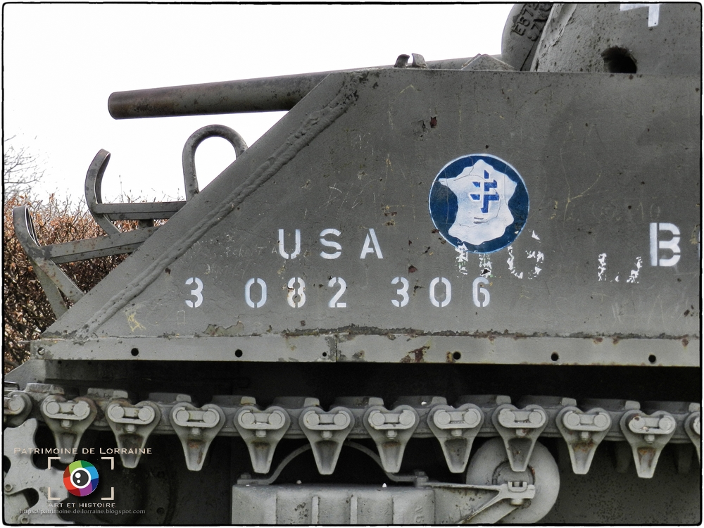 PATRIMOINE DE LORRAINE: PHALSBOURG (57) - Char Sherman "BOURG LA REINE"