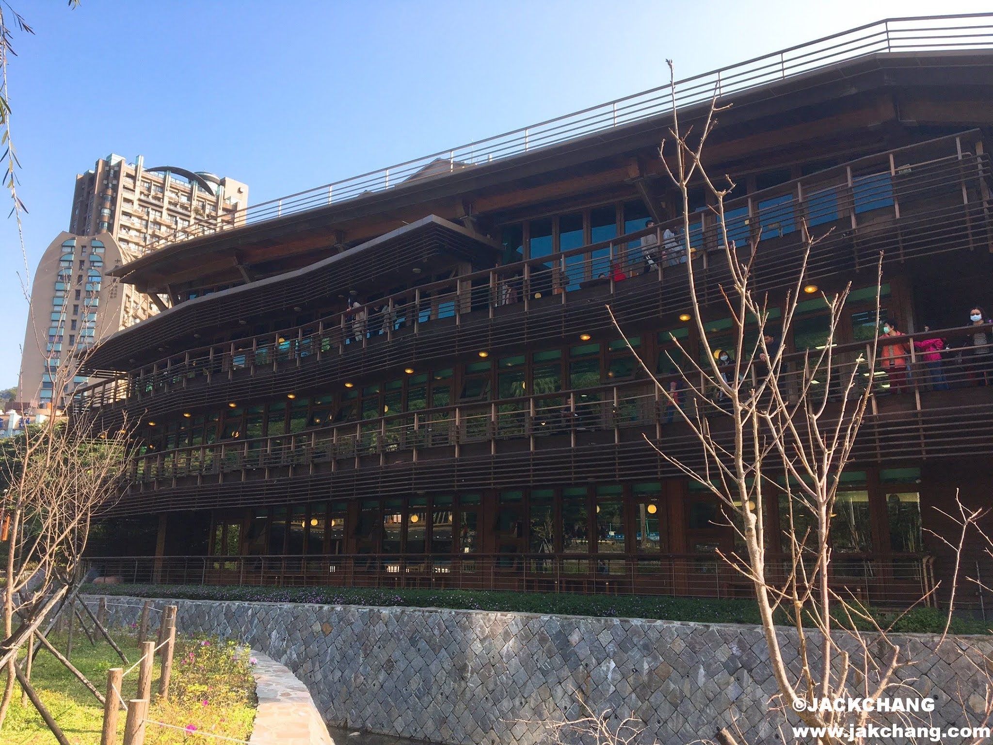 Taipei Travel Attractions | Beitou Library-Taiwan's first green ...