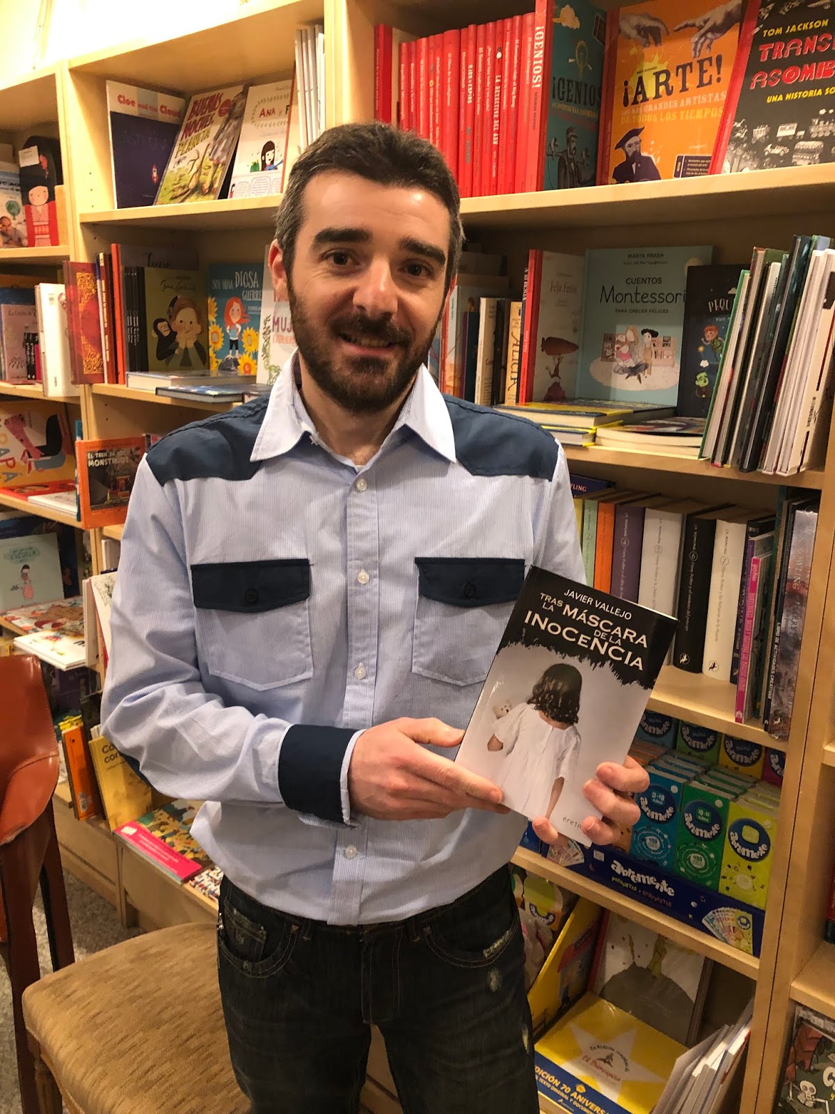 Tras la máscara de la inocencia (Javier Vallejo) - Bitácora de (mis) lecturas