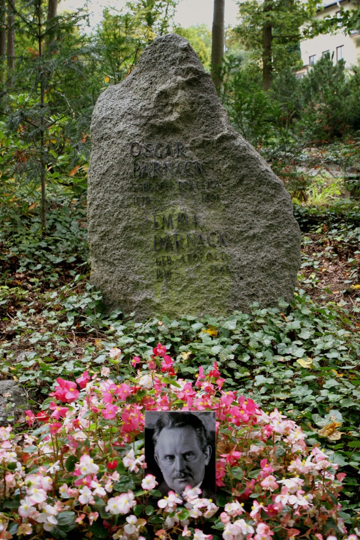 LEICA Barnack Berek Blog: CERRO MURIANO SEPTEMBER 5, 1936 : ROBERT CAPA ...