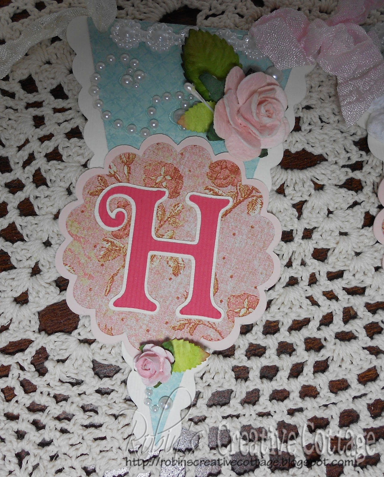 Robin's Creative Cottage: FCCB DT handmade gift swap Banner