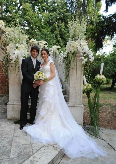 Red Carpet Wedding: Cristi Chivu and Adriana Elisei - Red Carpet Wedding
