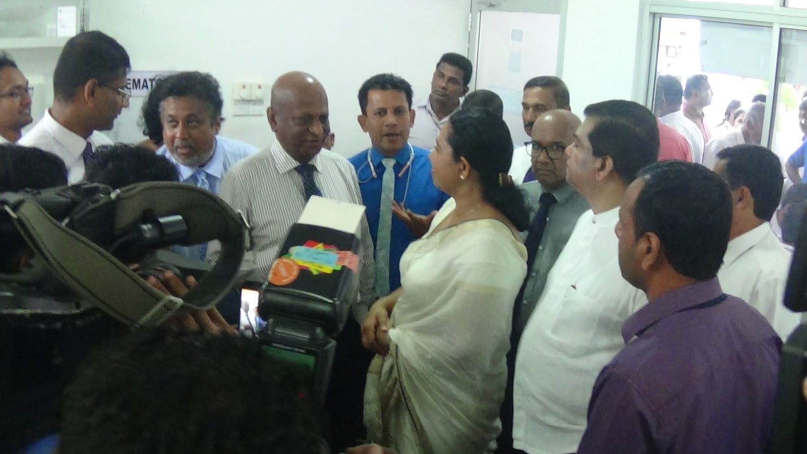 College of Medical Laboratory Science, Sri Lanka: State of Art Mobile ...