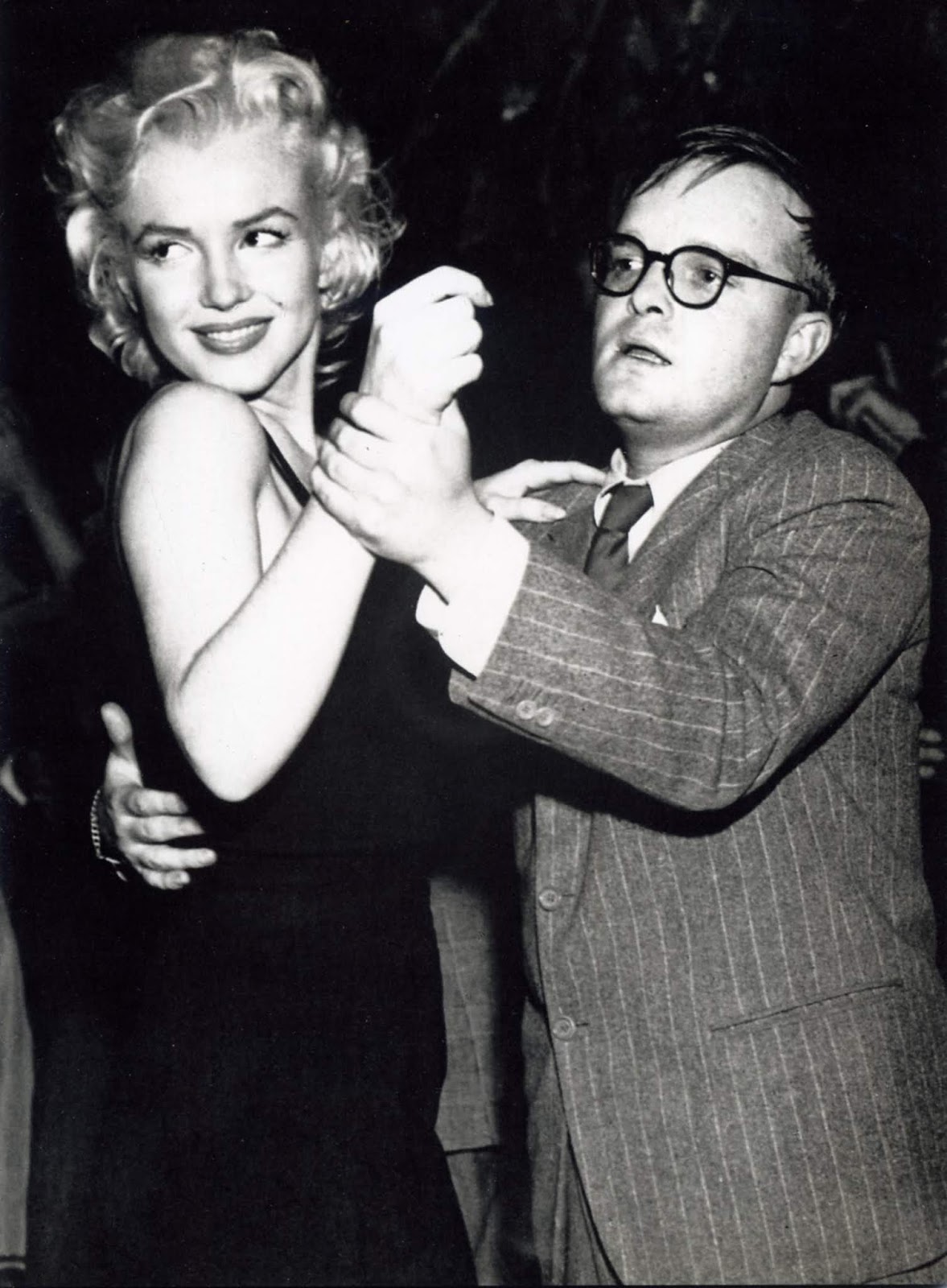 The Sociological Eye: MARILYN MONROE’S NETWORKS PULLED HER APART