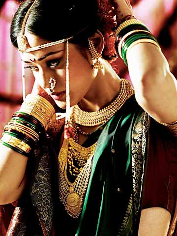 Indian Bridal Bangles ~ Jewellery India