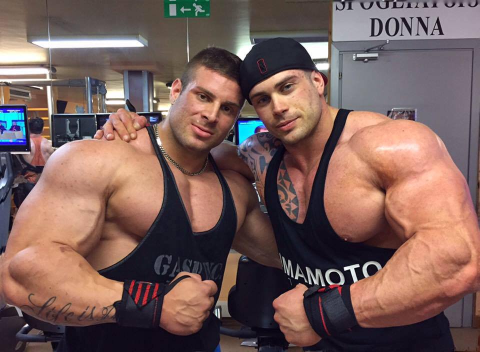 Muscle Lover: Italian bodybuilder Matteo Innocenti