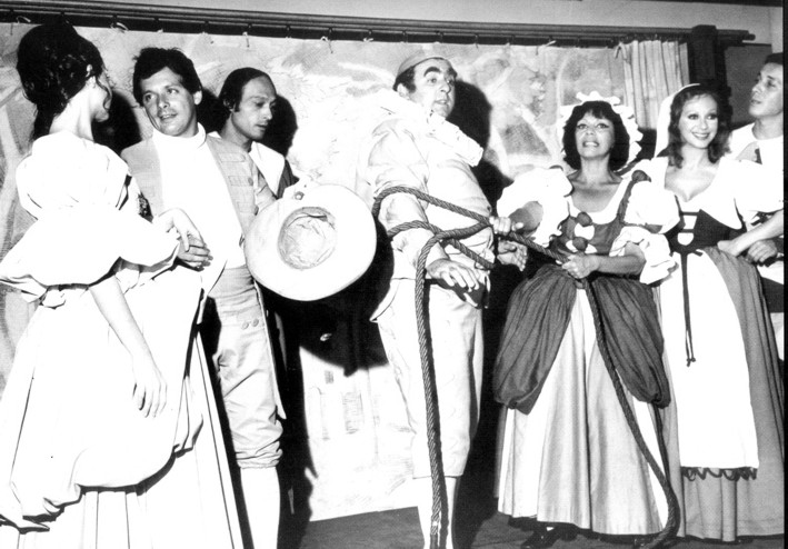 Astros em Revista: ELIAS GLEIZER TALENTO E SIMPATIA DE UM BONACHÃO