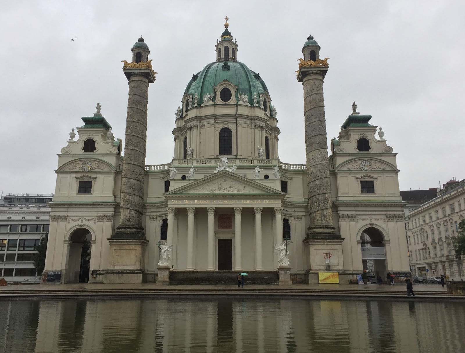 architect design™: If it ain't baroque - Karlskirche, Vienna