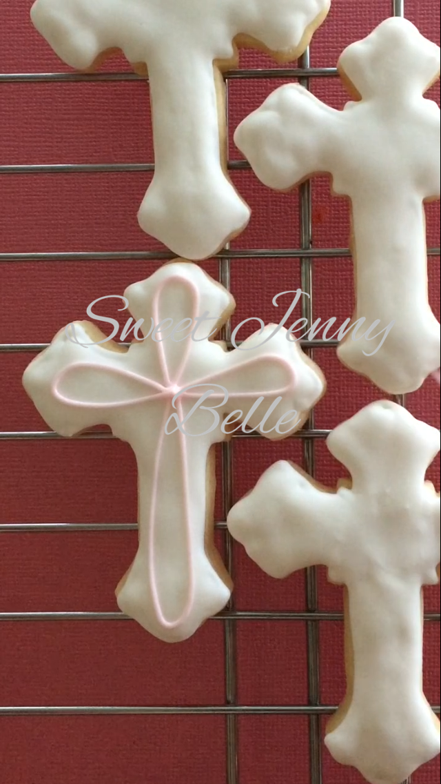 Floral Communion Cross Cookie Tutorial | Sweet Jenny Belle - easy sugar ...
