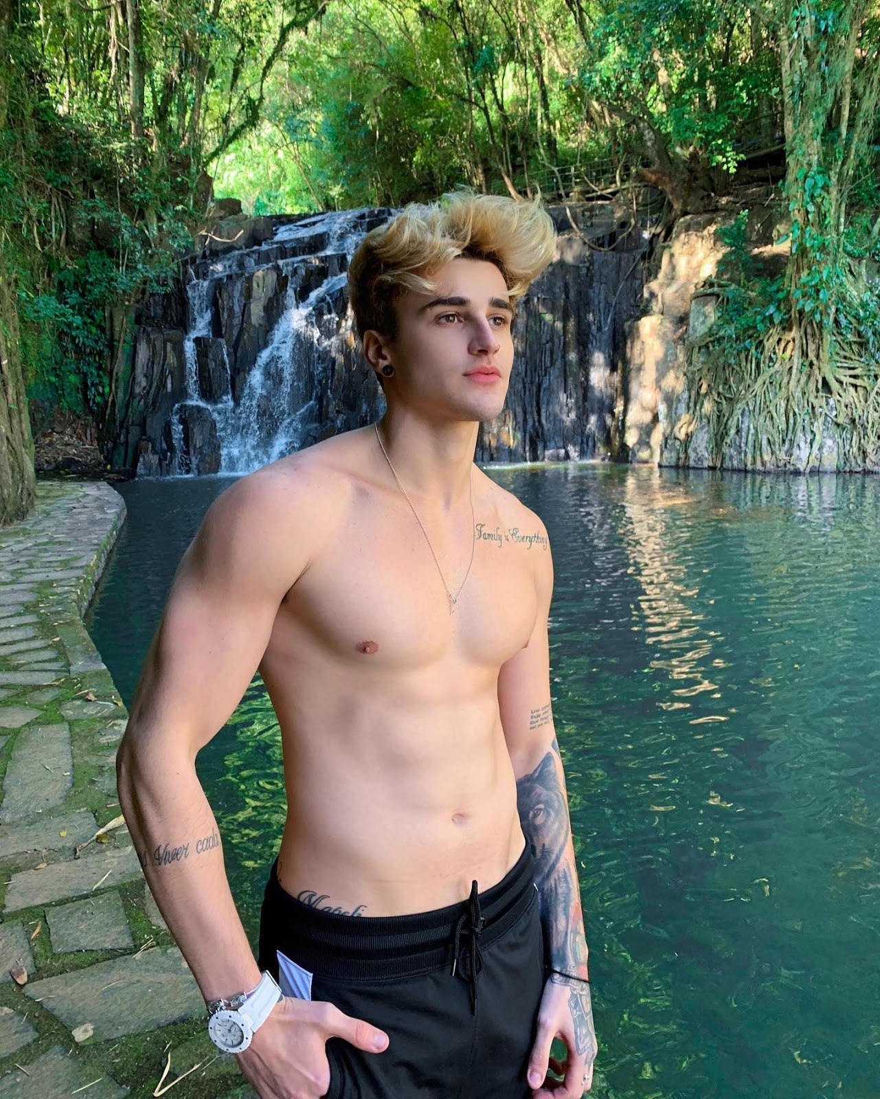 Lovely Boys: Alex Mapeli